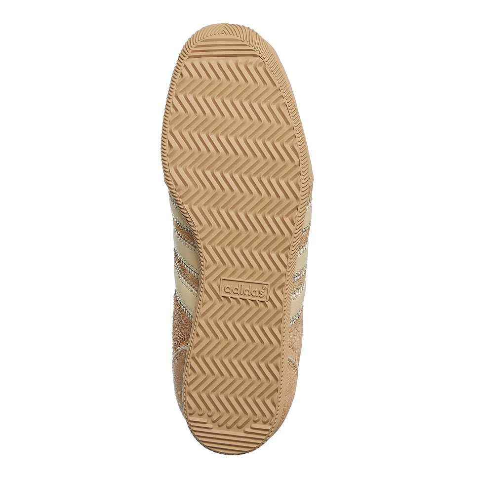 adidas - Japan W (Warm Sandstone / Crystal Sand / Alumina) | HHV